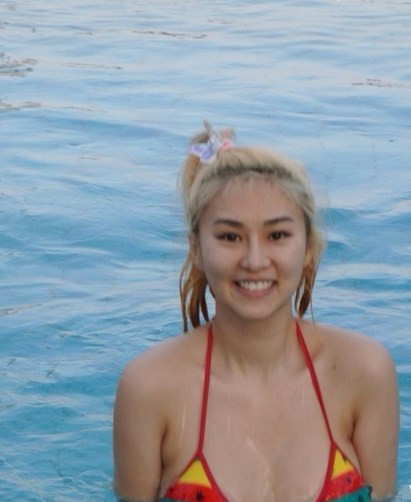 香港奶神微博晒私照走红大秀36G身材_无忧资讯