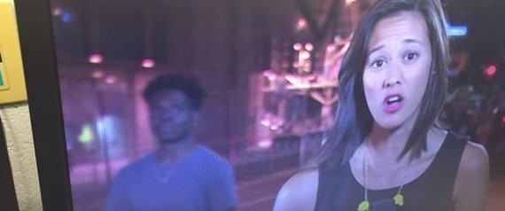 图：CBC女记者直播时竟遭半裸男强吻_无忧资讯