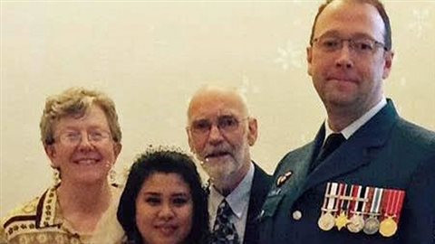 夫妇公寓坠亡案 女权团体抨击家庭暴力_无忧资讯