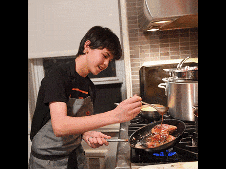 14岁华裔少年帅爆INS，凭一碗拉面登上主厨宝座_无忧资讯