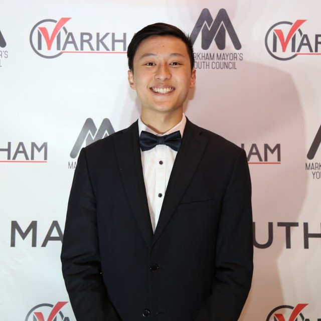 杜鲁多中学DECA比赛获冠_无忧资讯