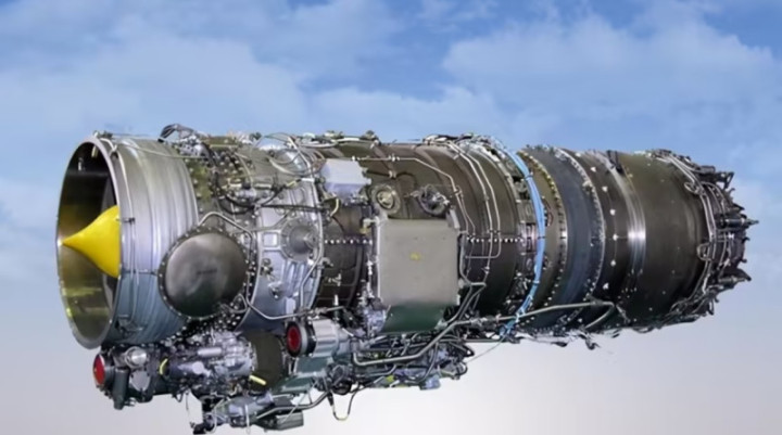 遭俄军炸毁 中国L-15AW教练机恐难产_无忧资讯