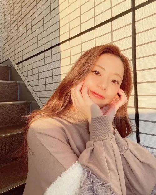 日本“最惨”女明星：全年收入2万，靠打零工养活全家 -6parkbbs.com