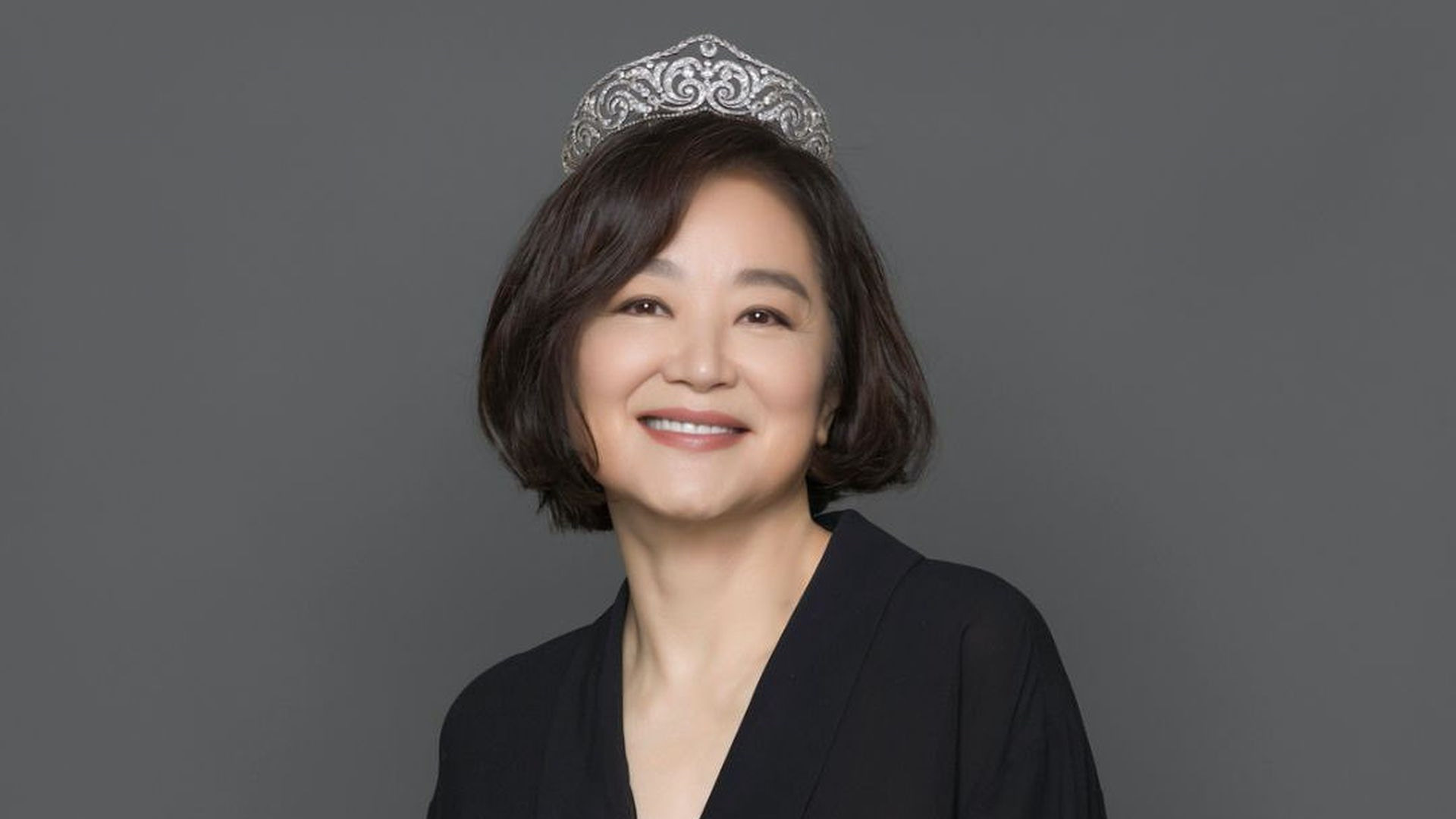 林青霞获颁金马终身成就奖惹议：长居香港且亲中_无忧资讯