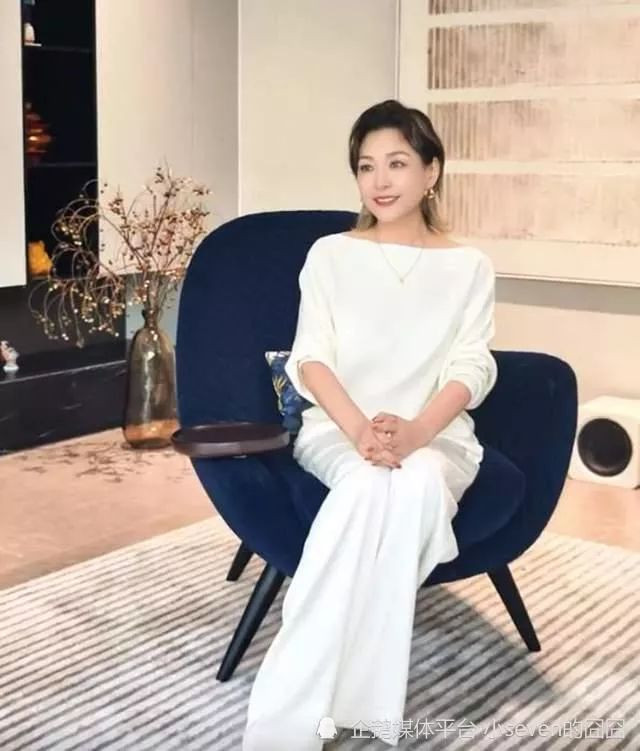 54岁主持人李静近照曝光，自称减肥后瘦了55斤 -6parkbbs.com