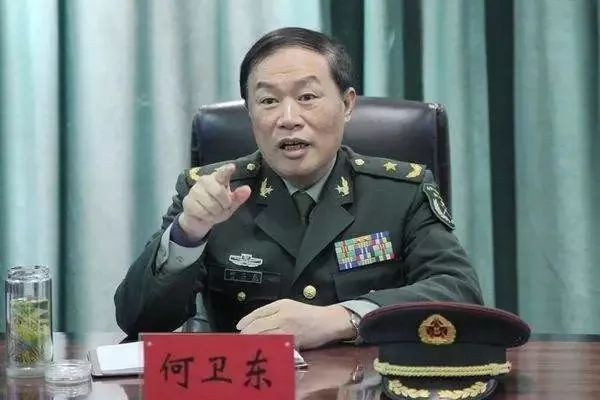 中共军委副主席传落马！何卫东官网报导"全清空"_无忧资讯